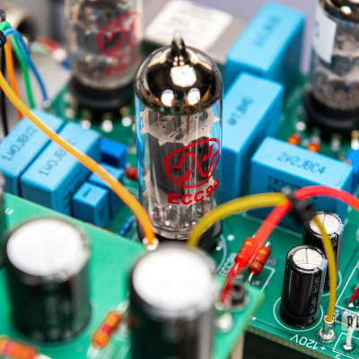 KNIF Audio Vari Mu Dual Mono Compressor | Reverb