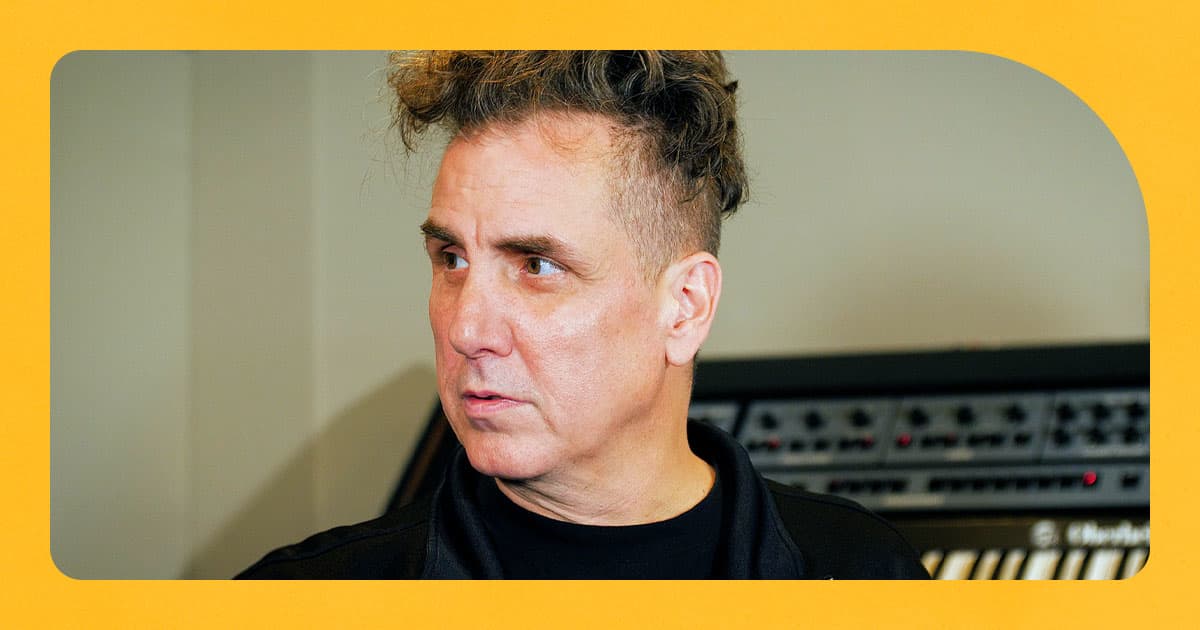 How Super-Producer Mike Dean Builds a Track | Reverb News