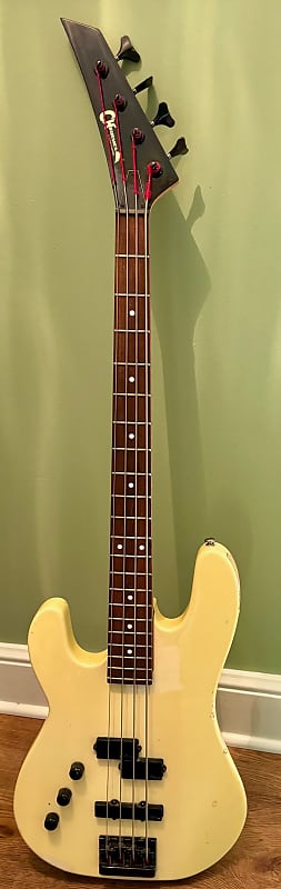 Charvel Vintage 80's Charvel / Jackson 2B Lefty 4 String Bass | Reverb