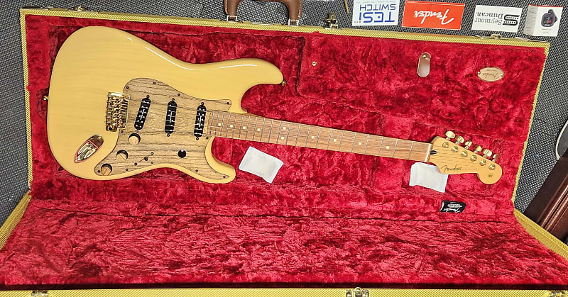 Fender Gold Custom Super Strat | Reverb UK