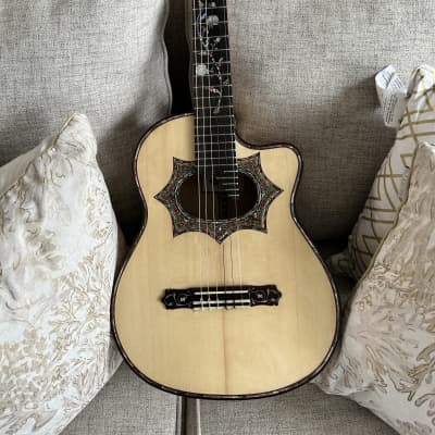 Requinto mexicano Profesional 2023 - Madera sólida | Reverb