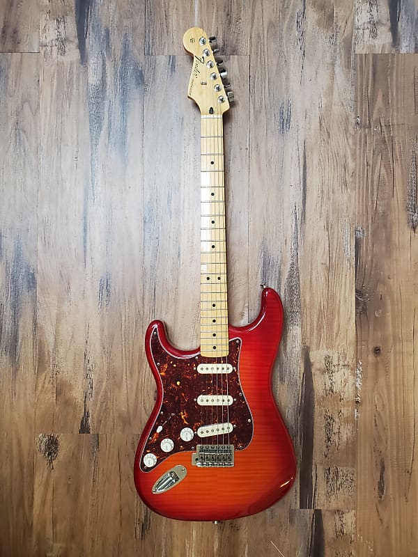 Fender Standard Stratocaster Left-Handed 2006 - 2017 | Reverb