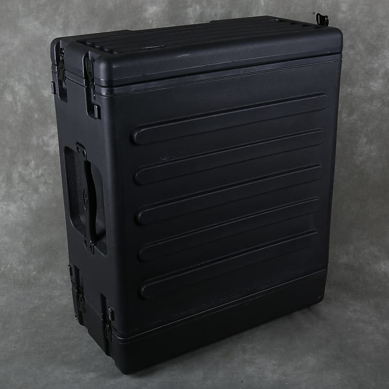 SKB 4U Wheeled Rack Case - 2nd Hand | Reverb