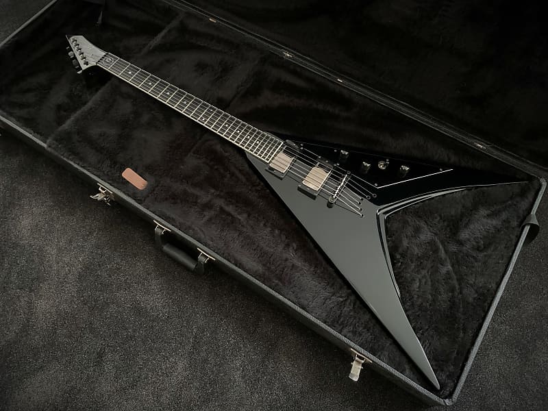 ESP DV-8 Kiso Cusom Shop 2008 Gloss Black- owned by | Reverb Australia