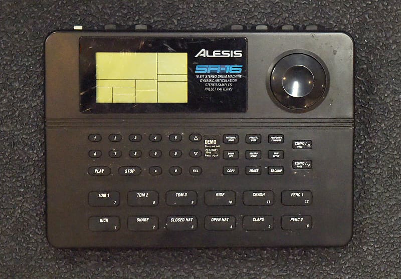 Alesis SR-16 Drum Machine, Recent | Reverb
