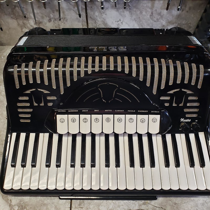 Bell 18" 3/5 reed palm master | Reverb