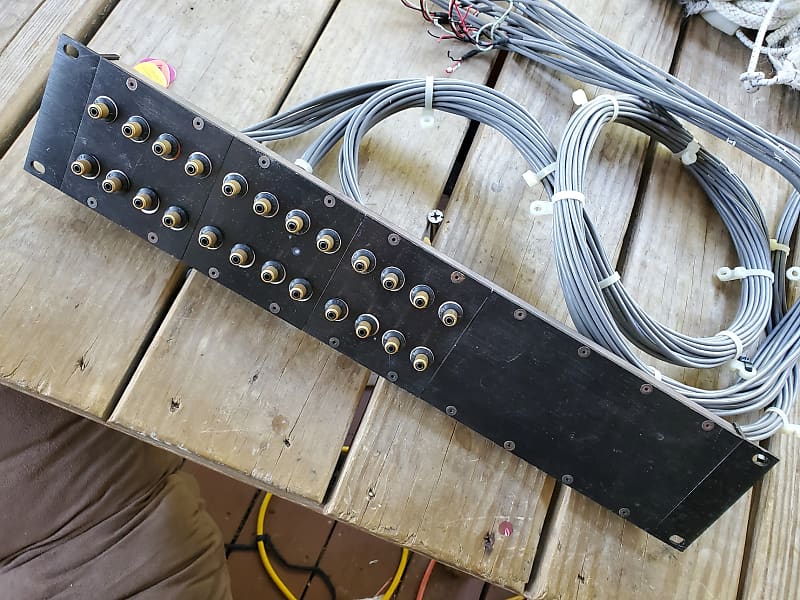 Custom 24 Point RCA Patchbay W/Balanced Wiring Harness Black | Reverb