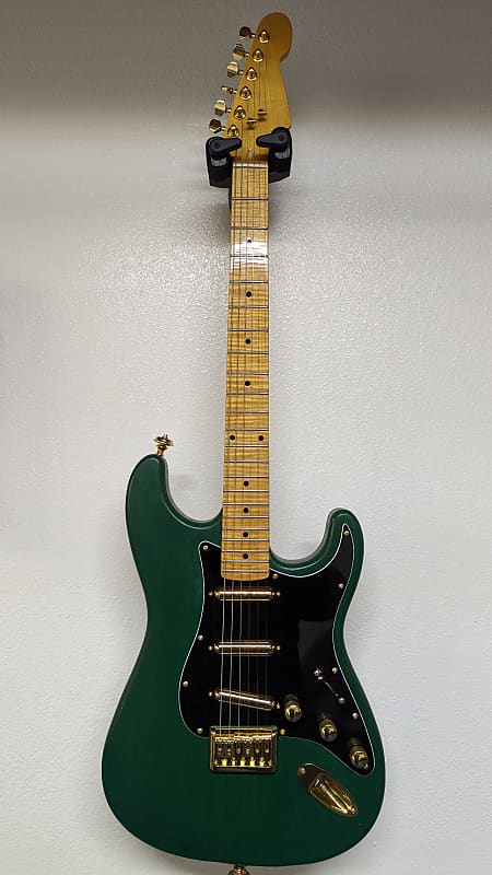 Custom Stratocaster Green | Reverb