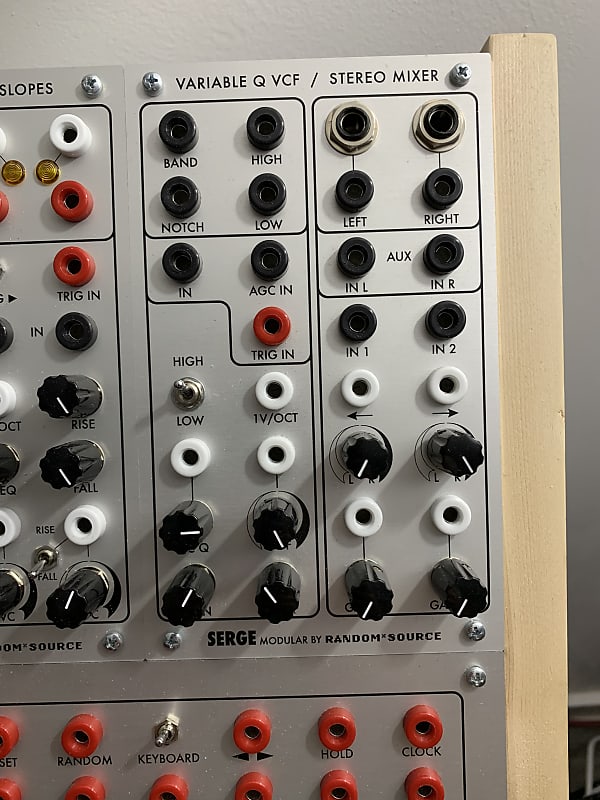 Serge by Random Source Variable Q Filter / Stereo Mixer 4x4 | Reverb