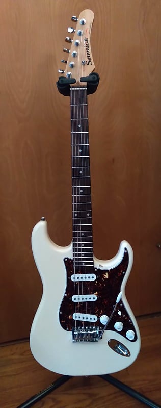 Samick Stratocaster Electric Guitar - Relic White | Reverb
