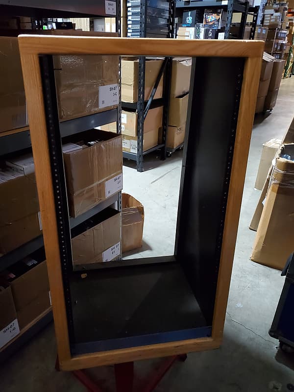 Argosy 20U Slanted Studio Rack | Reverb