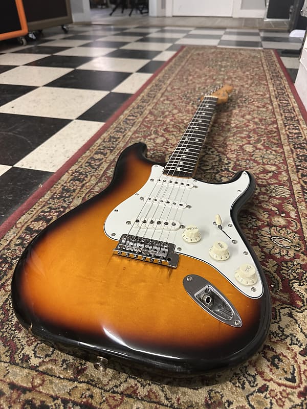 Fender MIM Standard Stratocaster with Rosewood Fretboard 1998 | Reverb