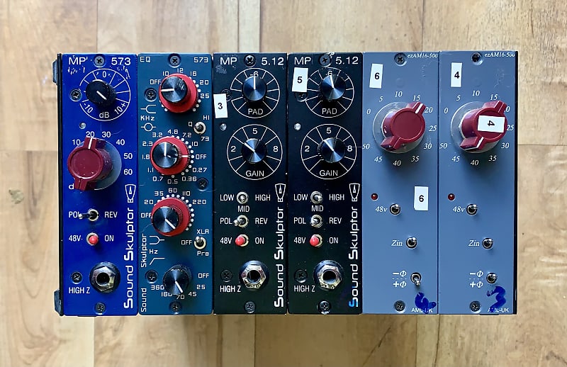 BAE 500 Series 6 slot + dual output PSU | Reverb