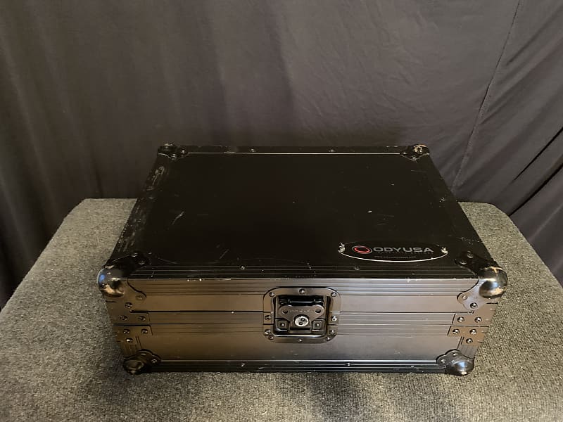 Odyssey Black Label Flight Case DJ Turnable Mixer Case #2 | Reverb