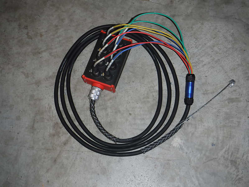 Seismic Audio SAAB 8x15 Sub Snake. Stage or Studio. | Reverb