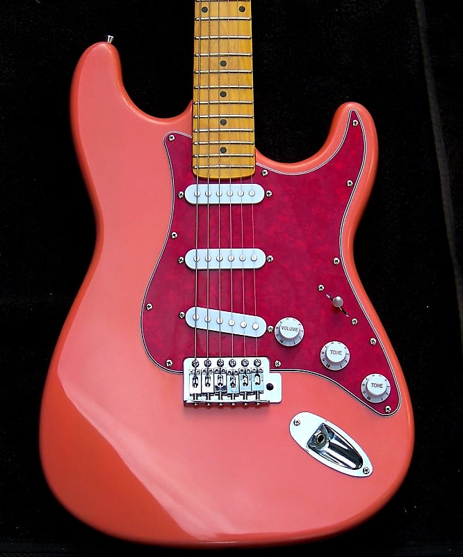 Beautiful Tahitian Coral Strat Classic + Working Bridge Tone | Reverb