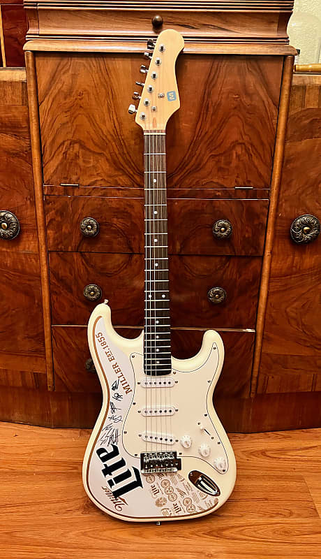 Unique Monoprice Stratocaster with autograph | Reverb