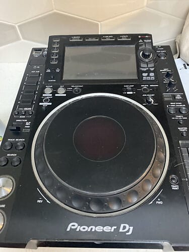 Pioneer CDJ 2000 NXS2 Professional Multi Player | Reverb