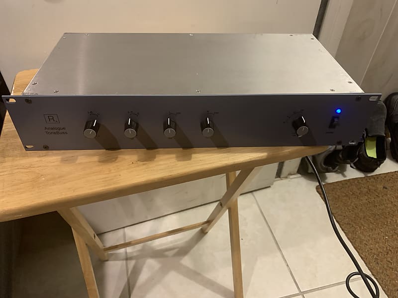 Rascal Audio Tonebuss 2013 gray | Reverb