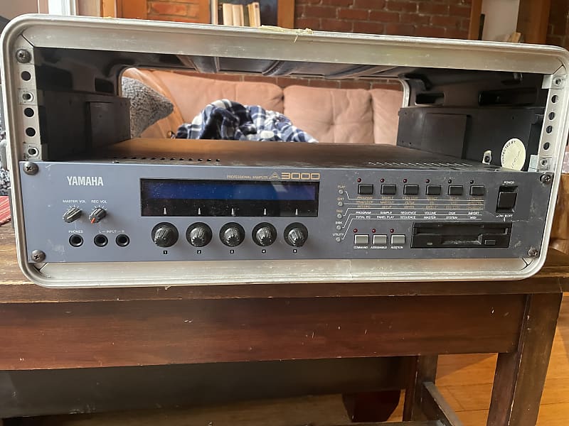 Yamaha A3000 | Reverb Canada