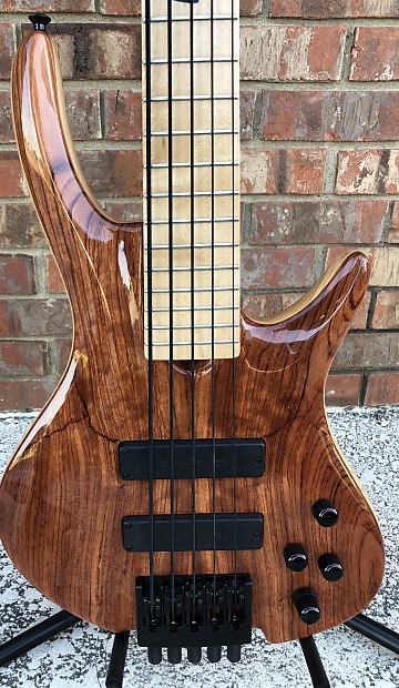 Roscoe Century 5 string headless | Reverb