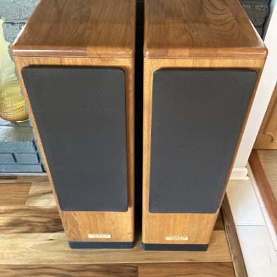 Vintage Pair of Advent Heritage Speakers Re-Foamed Speakers | Reverb
