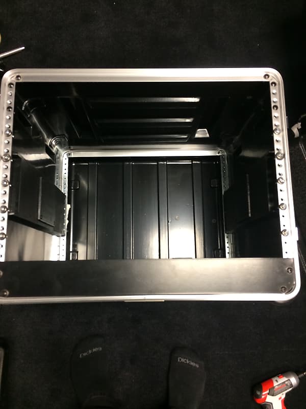 MCM Custom Audio 8 Space Rolling Rack Case Unknown Bought it | Reverb