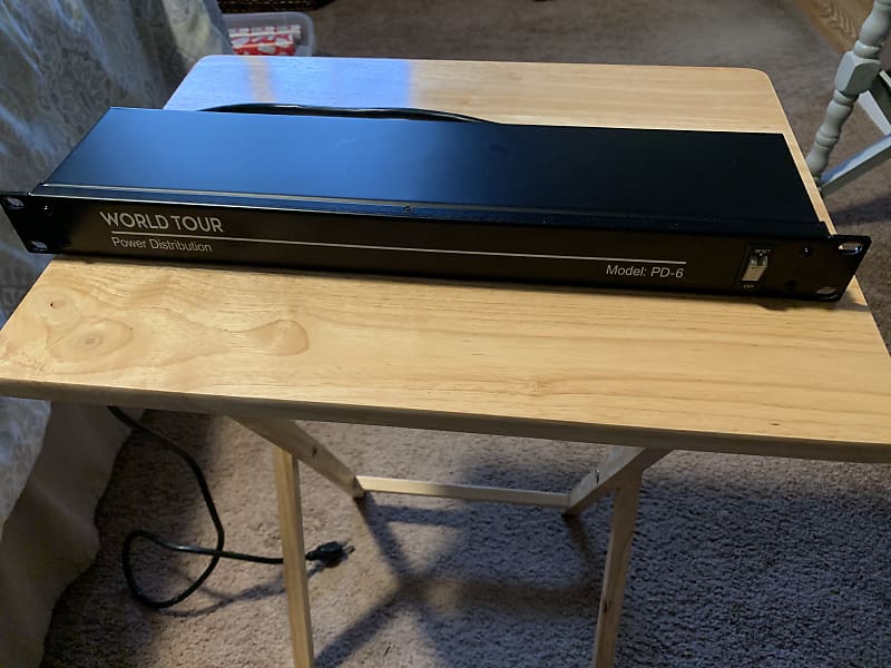 World Tour Power Distribution PD-6 Black | Reverb