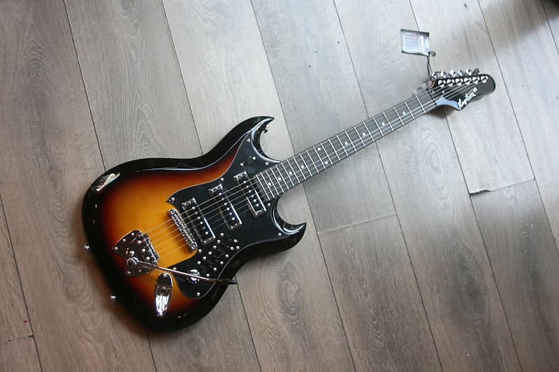 Hagstrom "Retroscape H- III Three Tone Sunburst" 3, 82 KG | Reverb