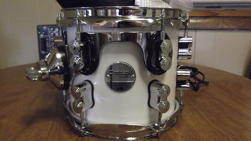 PDP Concept maple 8x7 Tom with bag White | Reverb