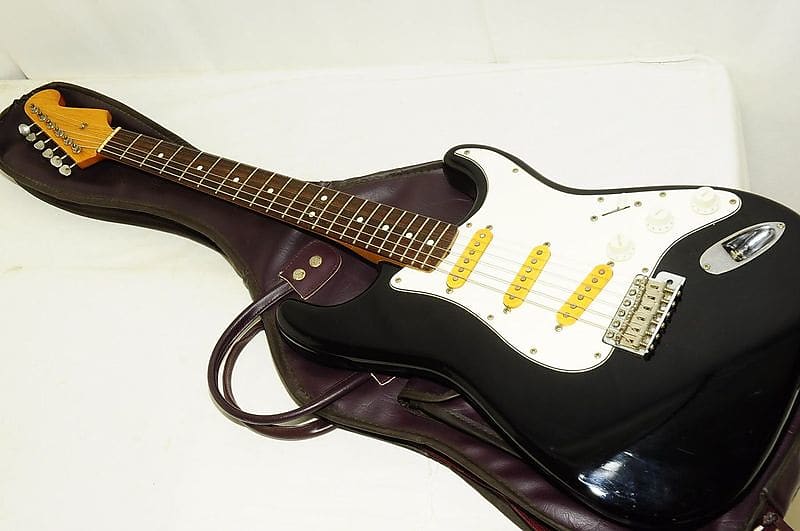 Fernandez Limited Edition The Revival 4724 | Reverb