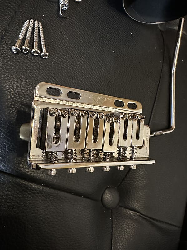 Super-Vee Bladerunner 6-Hole Tremolo in Nickel Brass Block | Reverb