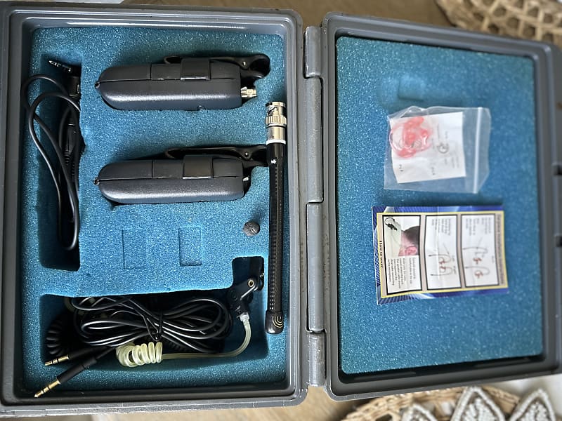 Comtek PR 216 M 216 Transmitter/Receiver set | Reverb