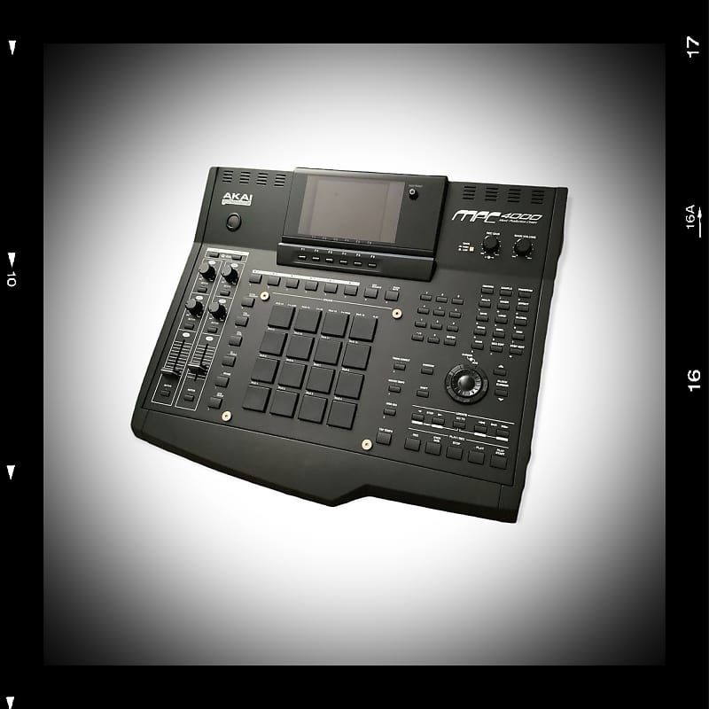 Akai MPC 4000 | Reverb