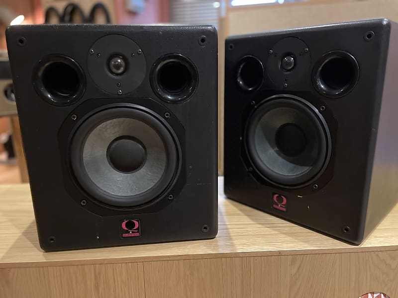 Quested VS2018 | Reverb