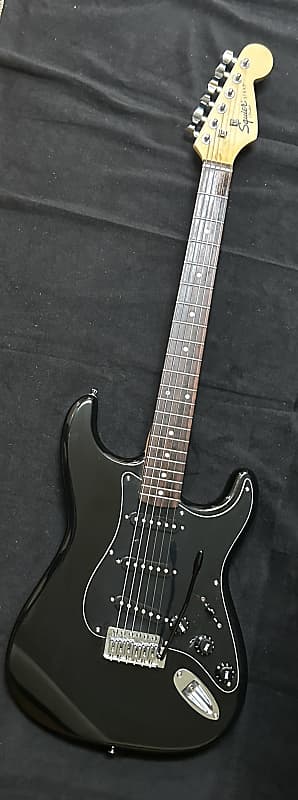 Fender Squier Stratocaster - Black | Reverb
