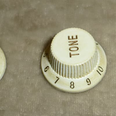 Vintage Fender Stratocaster 1978 Matched Set of 3 Knobs | Reverb UK