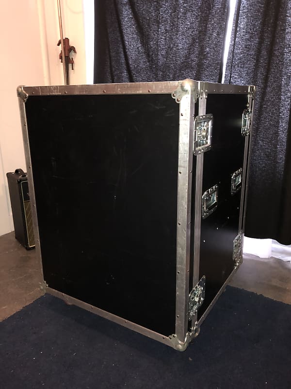 Road Cases USA 20U 1.5 Rack Road Case with Liard Swivel Shock | Reverb