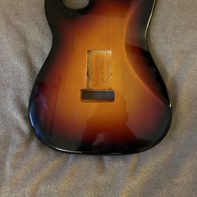 Squier Stratocaster 2022 3 Tone Sunburst | Reverb UK