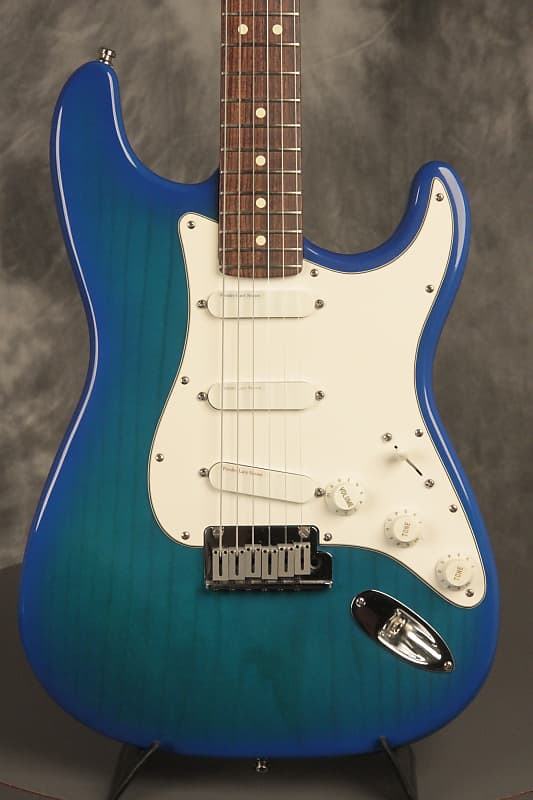 1993 Fender Stratocaster Plus BLUE BURST | Reverb Australia