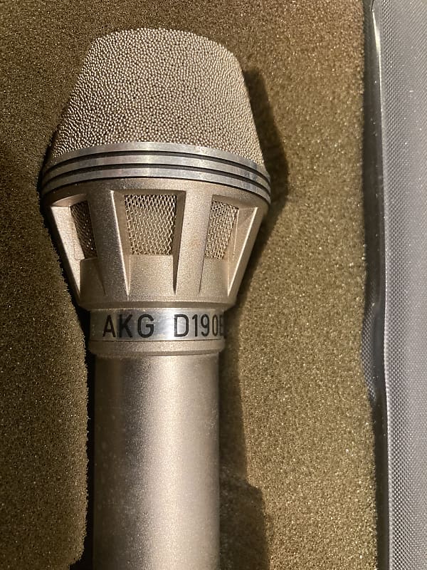 AKG D190E Dynamic Microphone 1970s Gold | Reverb