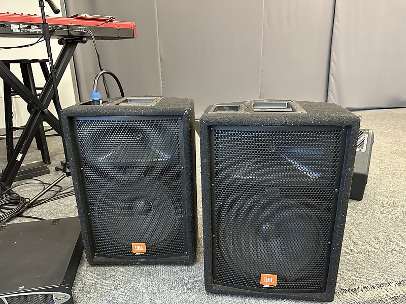 2 JBL JRX100 2000s with a Crown XS700 | Reverb