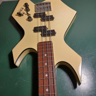 B.C. Rich Warlock Bass 80's NJ Series White Nikki Sixx Active | Reverb