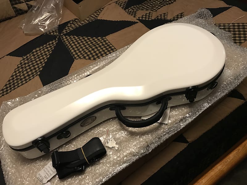 Superior CF-1520 Deluxe Fiberglass Mandolin Case. White Never | Reverb