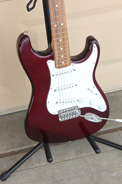 2000 Fender MIM Stratocaster Standard SSS Strat Maroon | Reverb Canada