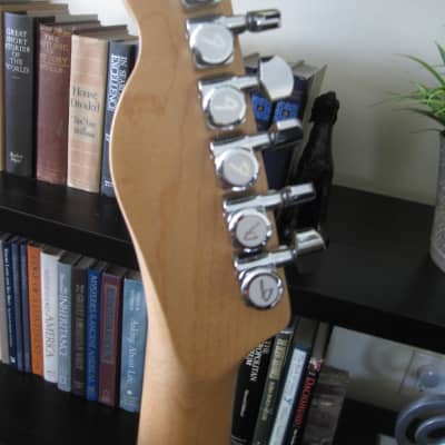 Fender '72 Telecaster Deluxe 2023 - Gloss Black with Tortoise | Reverb