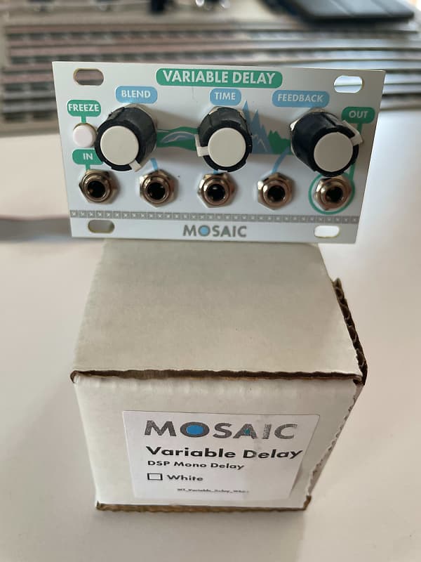 Mosaic Variable Delay (White) | Reverb