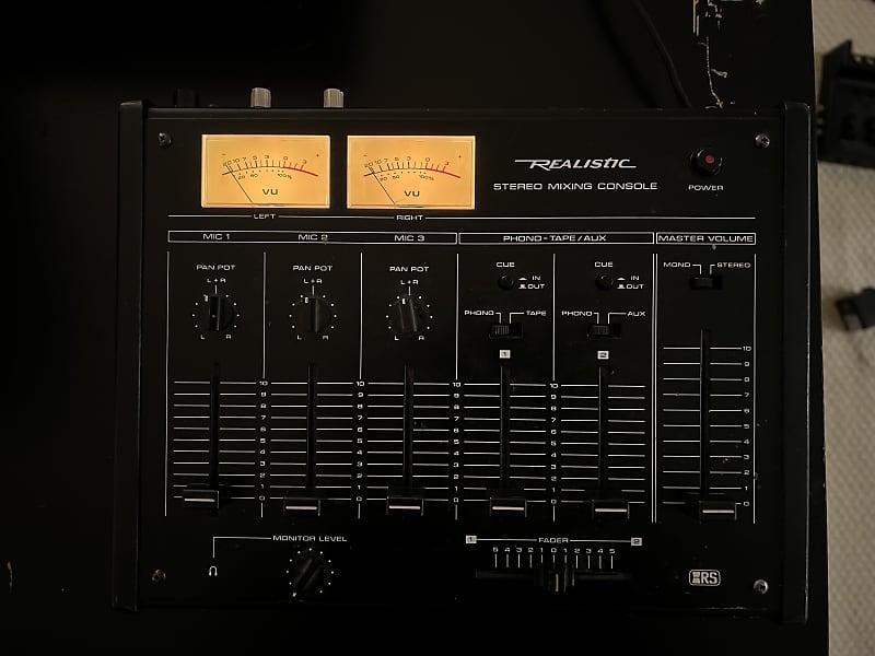 Realistic 32-1200B Stereo Mixing Console | Reverb