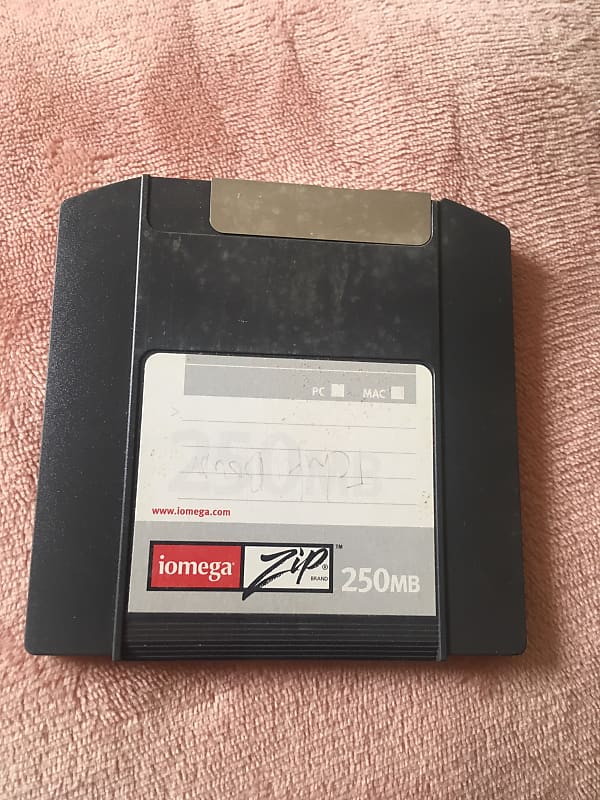 21 Iomega 250mb zip disks | Reverb