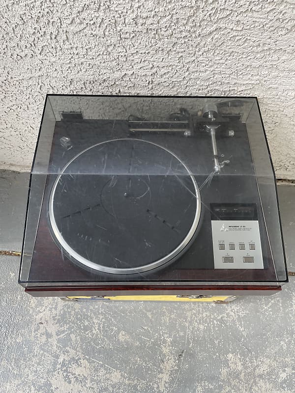 Vintage Mitsubishi LT-30 Electronic Logic Controlled Linear | Reverb